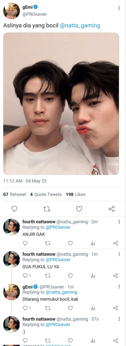 ︎TH☆RiSA! on Twitter: "Awakakksksks"