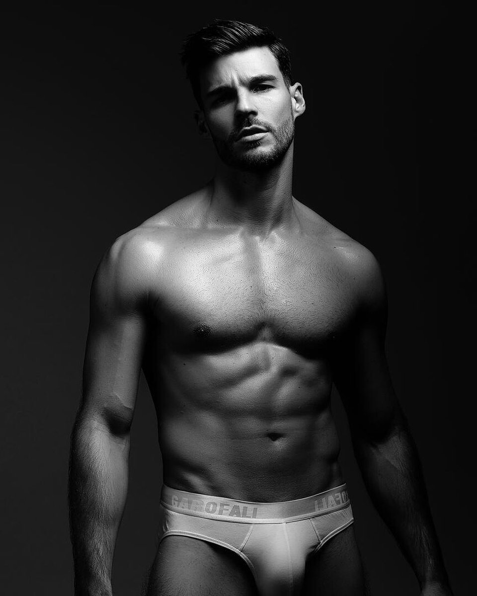 Hot Dudes Good Mood 🇺🇦 on Twitter: "RT @AmenEverytime: It's Philipp Gelter by Dimitris ...