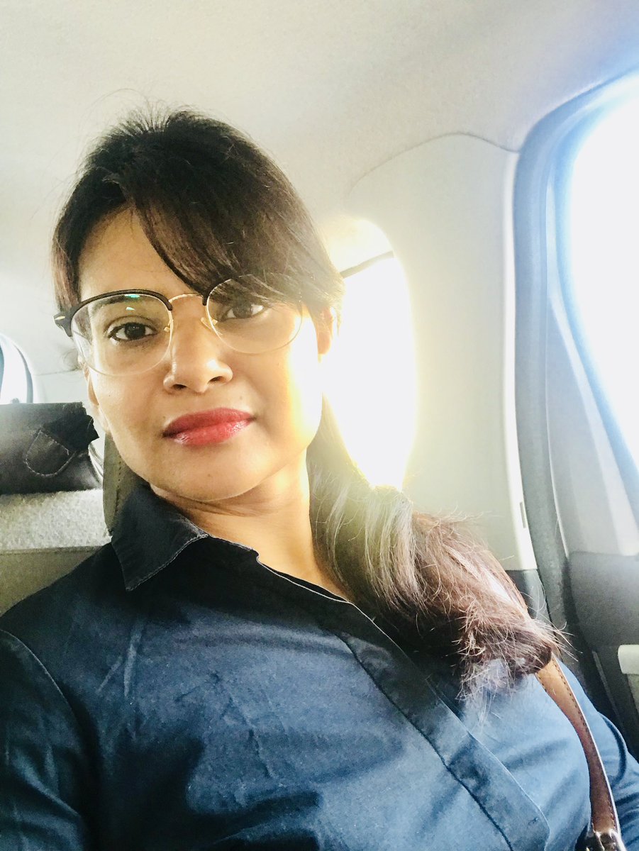 ऋ 🦋 on Twitter: "My car selfies! Drop your car selfies 💖