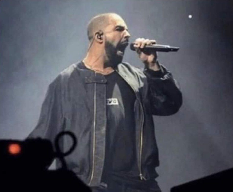 Drake Yelling
