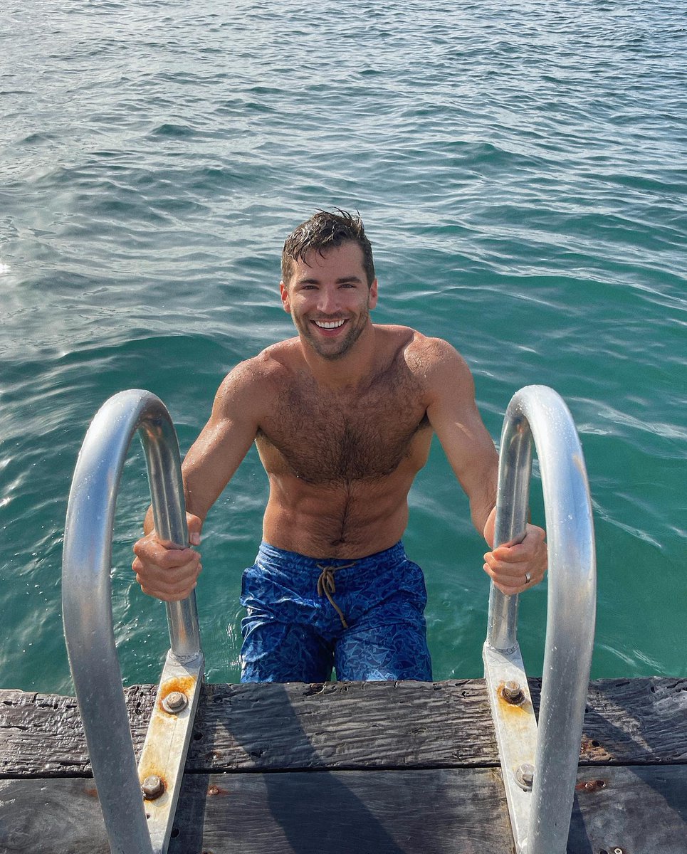 Alcibiade Eroe on Twitter: "Taylor Phillips 💖 @ItsToddW @stevetleonard @hotd_goodm ...