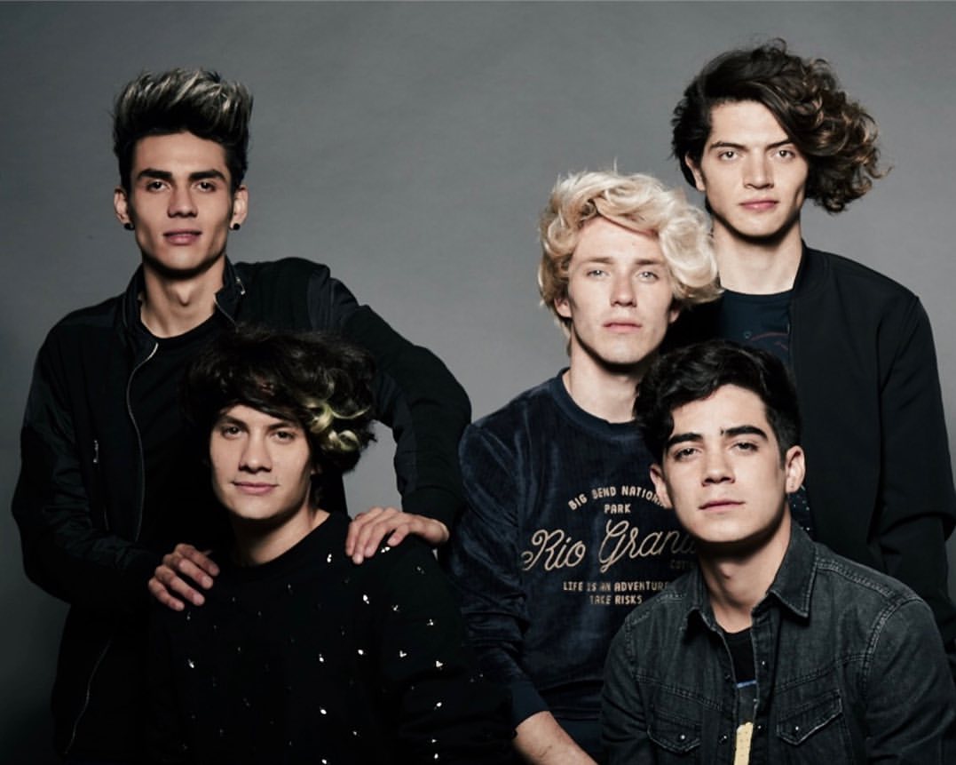 Adventurous Adventures Of One Direction Wallpaper