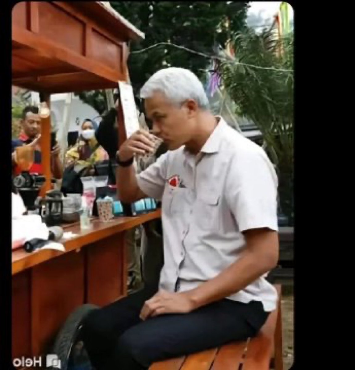 𝔹𝕣𝕚𝕘𝕚𝕥 ℕ𝕒𝕞𝕚𝕕𝕒 on Twitter: "Niat mau ngebela den bokep, tapi pak kompresor ini lupa ngedit ...