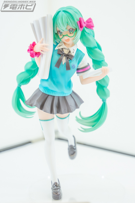 電撃ホビーウェブ on Twitter: "「初音ミクシリーズ Luminasta “#初音ミク 16th Anniversary”ぶーた Ver.」などのプライズフィギュアが展示 ...