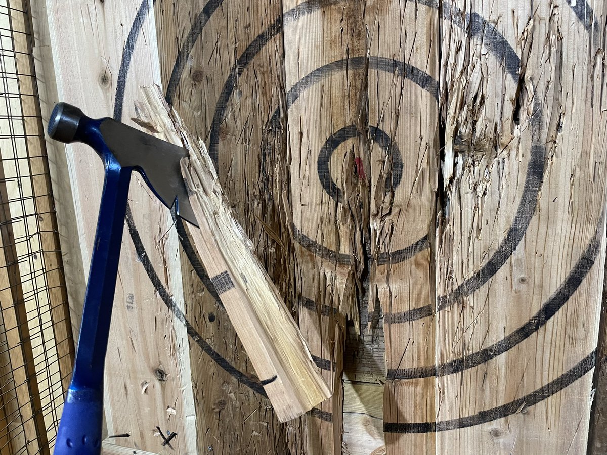 パワー「毎回板こんなにしちゃってごめんなぁ パワー」|やばこ🐤COMITIA144【E29ab】のイラスト