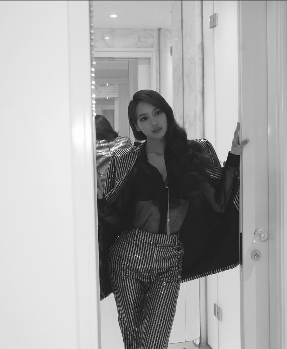 Lisa in Arabic ‏‏ on Twitter: "🔗 https://instagram.com/p/CsoZOlVPdu0 ...