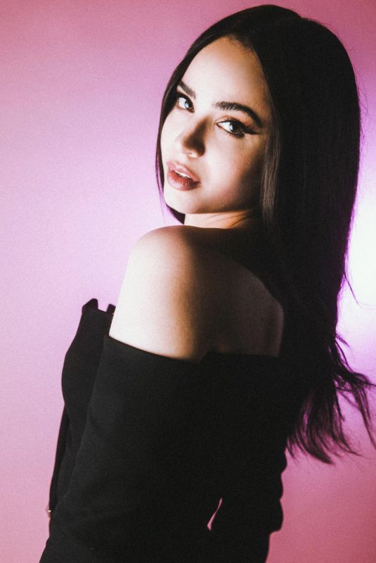 Sofia Carson Teams 🤍 on Twitter: "WE LOVE YOU @SofiaCarson