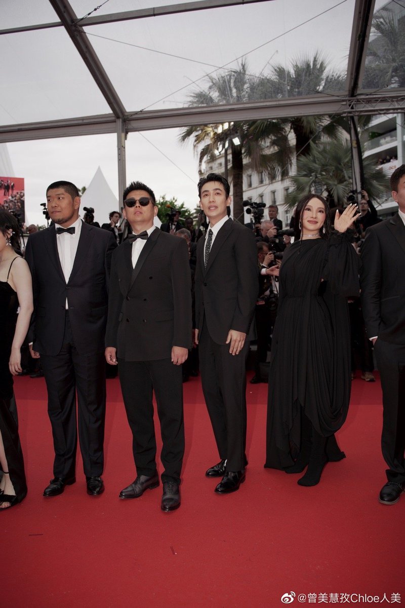 Zhuyilong Thaifans 🇹🇭 on Twitter: "รูปหลงเกอจากเว่ยป๋อคุณ Chloe Maayan เพื่อนนักแสดงในภ. ...