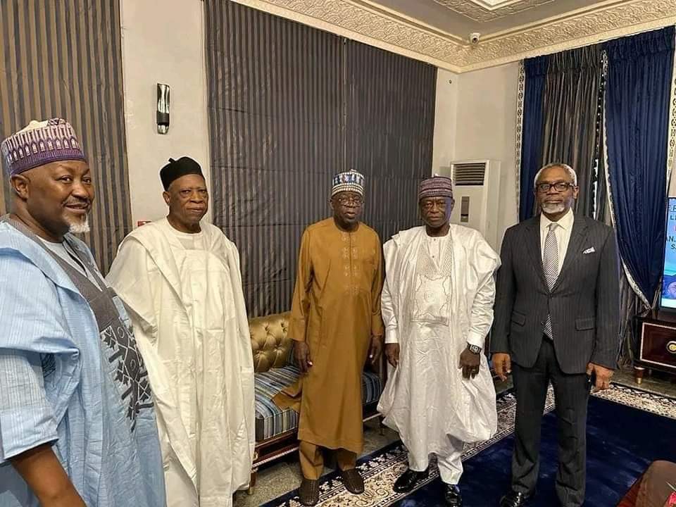 Ayekooto on Twitter: "President-Elect, Asiwaju Bola Ahmed Tinubu meets top Nigerian Business ...