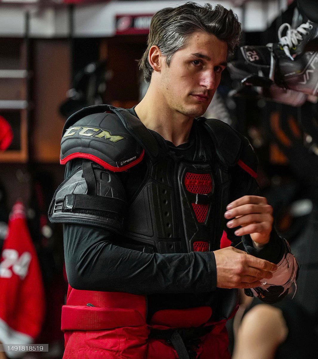 kitty on Twitter: "grinding him up n rolling him into a blunt"