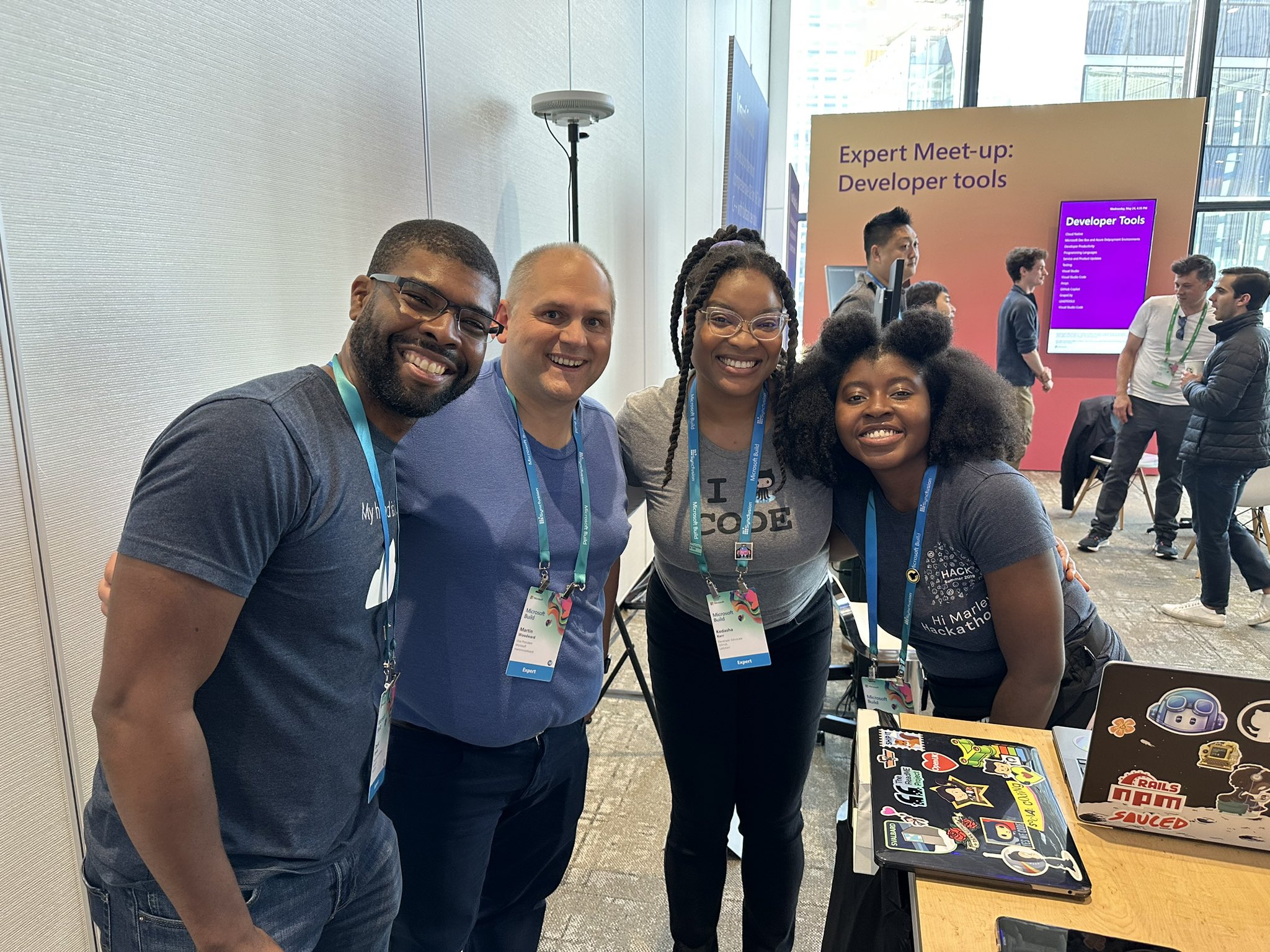 David Fowler on Twitter: "Hanging out with the copilot crew https://t.co/X7ZJGyUJZL" / Twitter