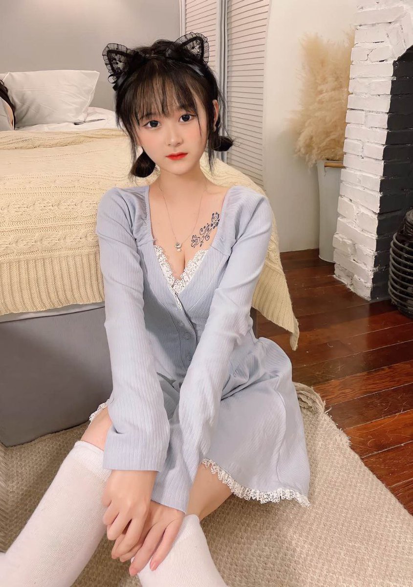 喵子COS墙 on Twitter: "#上海线下 #杭州线下 #北京线下 #广州线下 上海 03年 163cm 85斤 C熊 上下粉嫩 刚破3个月"