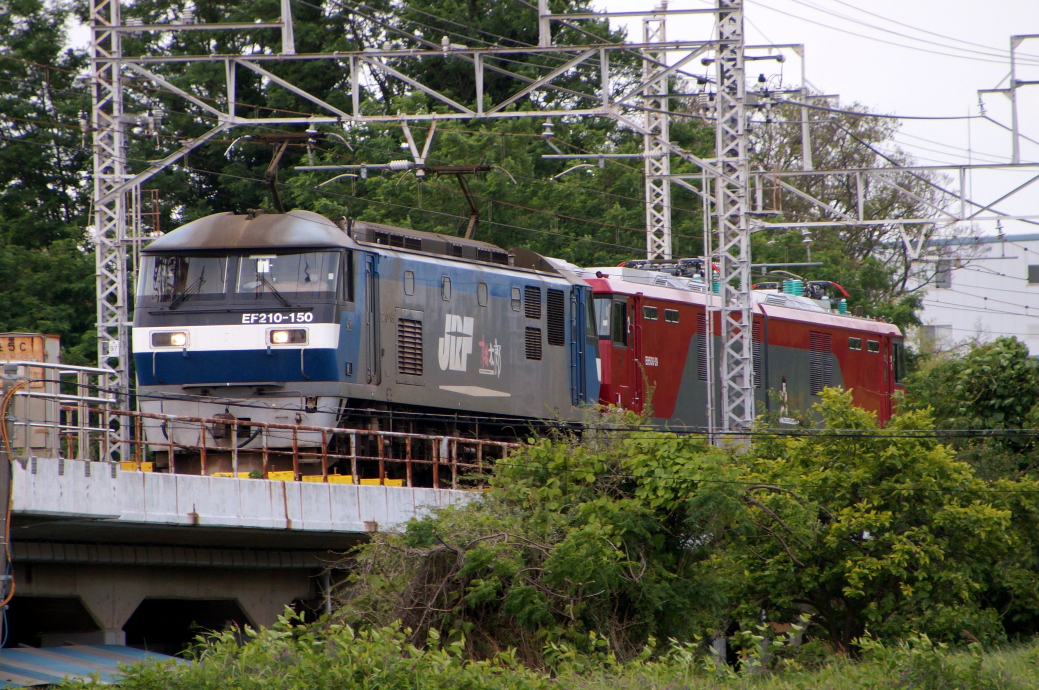 波鉄 on Twitter: "2023.5.25 EF210-150+EH500-39(無動) OM出場 単8282レ 武蔵野線 やっと1両 出場しましたね JRF大宮車両所：留置機含めどん ...