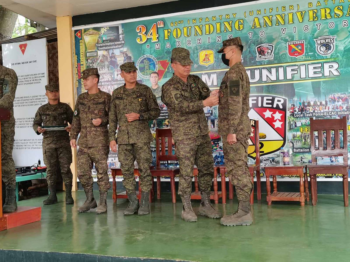Philippine News Agency On Twitter This As The Afp Chief Awarded Gold