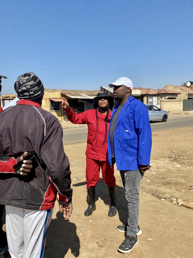 Nthabiseng Tshivhenga on Twitter: "Engaging taxi operators at “Small Jozi” taxi rank regarding ...