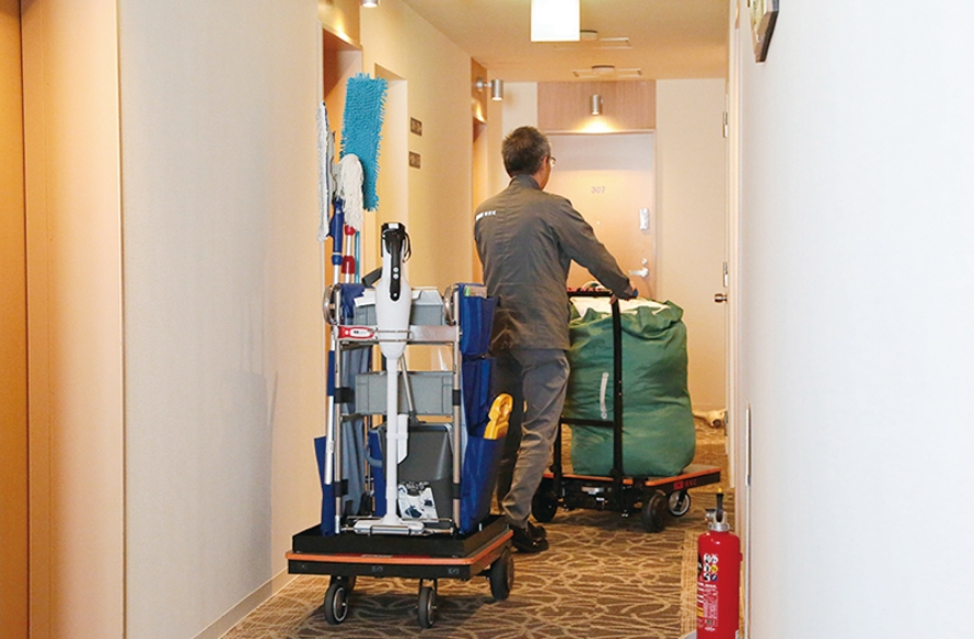 AMHA( アムハ )公式📦 on Twitter: "／ #AMHA 商品紹介 電動追従台車 #Forolley 🚛 \ ホテルのフロントでの荷物運びやベッドメイキング清掃にも便利👍 作業者 ...