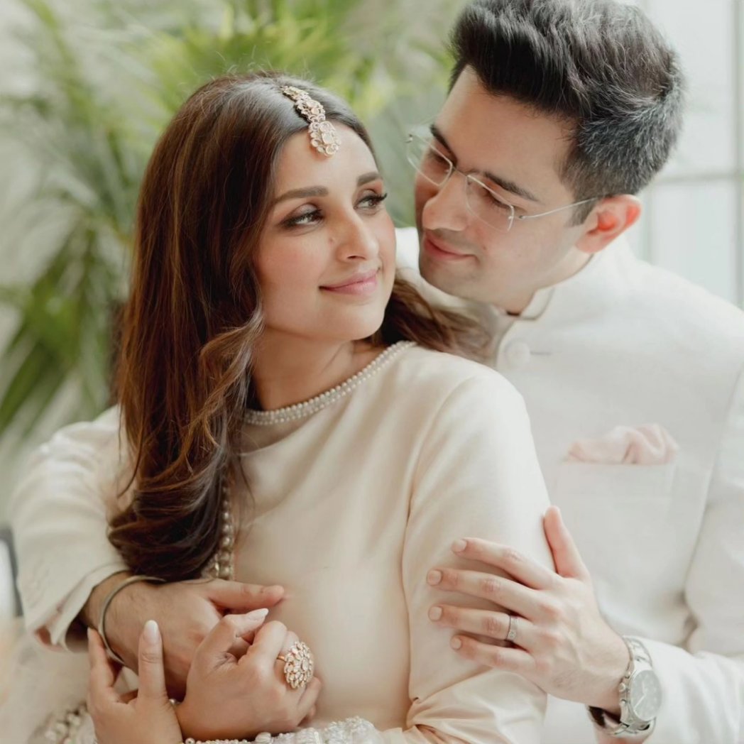 Pinkvilla on Twitter: "Just Engaged🥺💍 @ParineetiChopra makes her relationship with #RaghavChadha ...