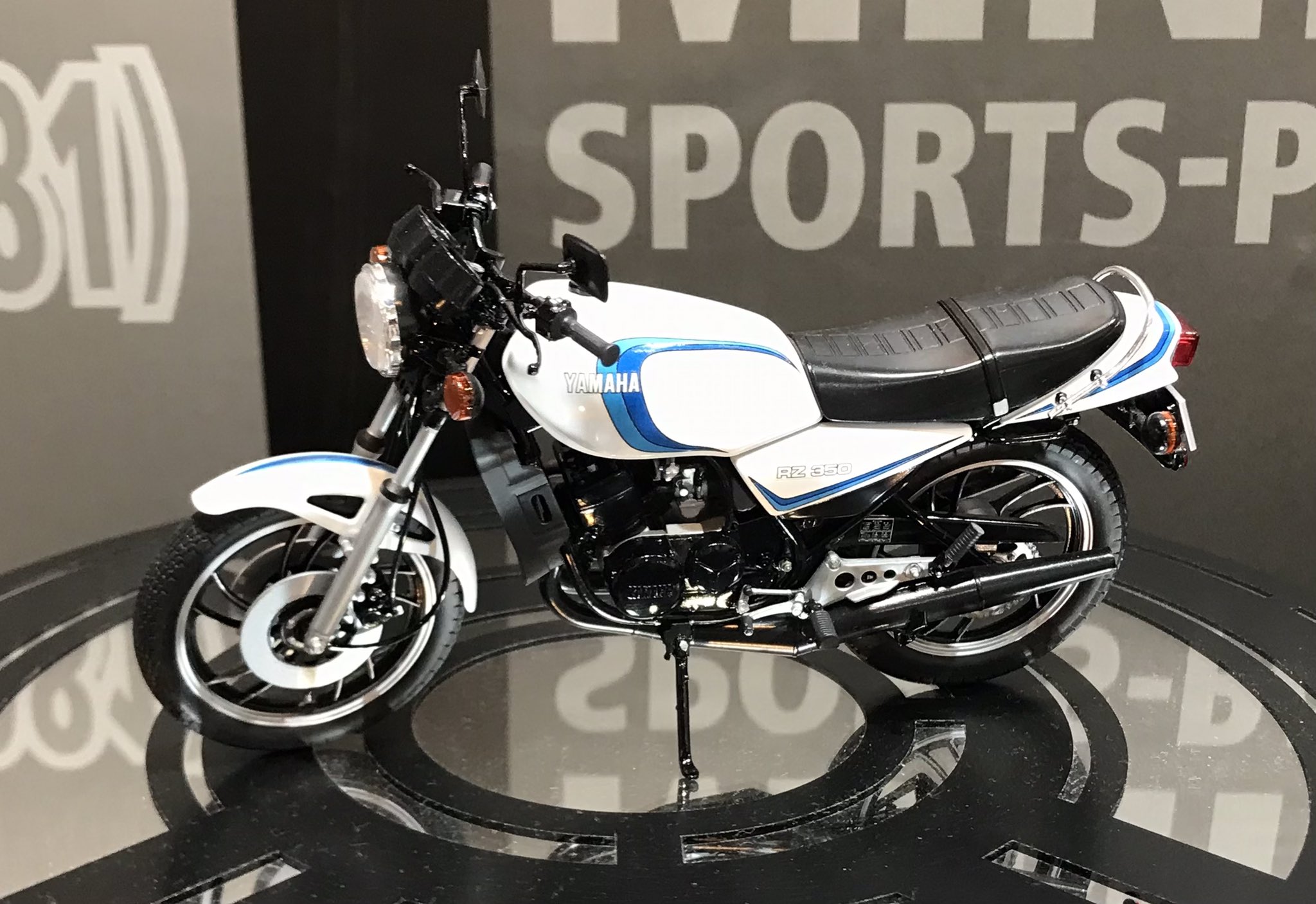 ハセガワ on Twitter: "【新製品】 1:12 プラモデル「ヤマハ RZ350（4U0）（1981）」 7月15日頃発売！ #静岡ホビーショー2023 #ハセガワ https://t ...