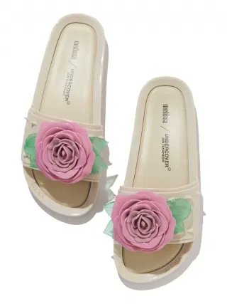 GINZA on Twitter: "ダブレットのTシャツ、ピリングスのベスト…etc.GINZA編集部の、これ欲しい！今週の7選 https://buff.ly/44X68yH"