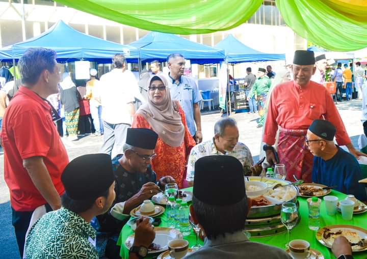 Polis Diraja M'sia on Twitter: "POSTING PILIHAN: KPN HADIR MERIAHKAN RUMAH TERBUKA AIDILFITRI ...