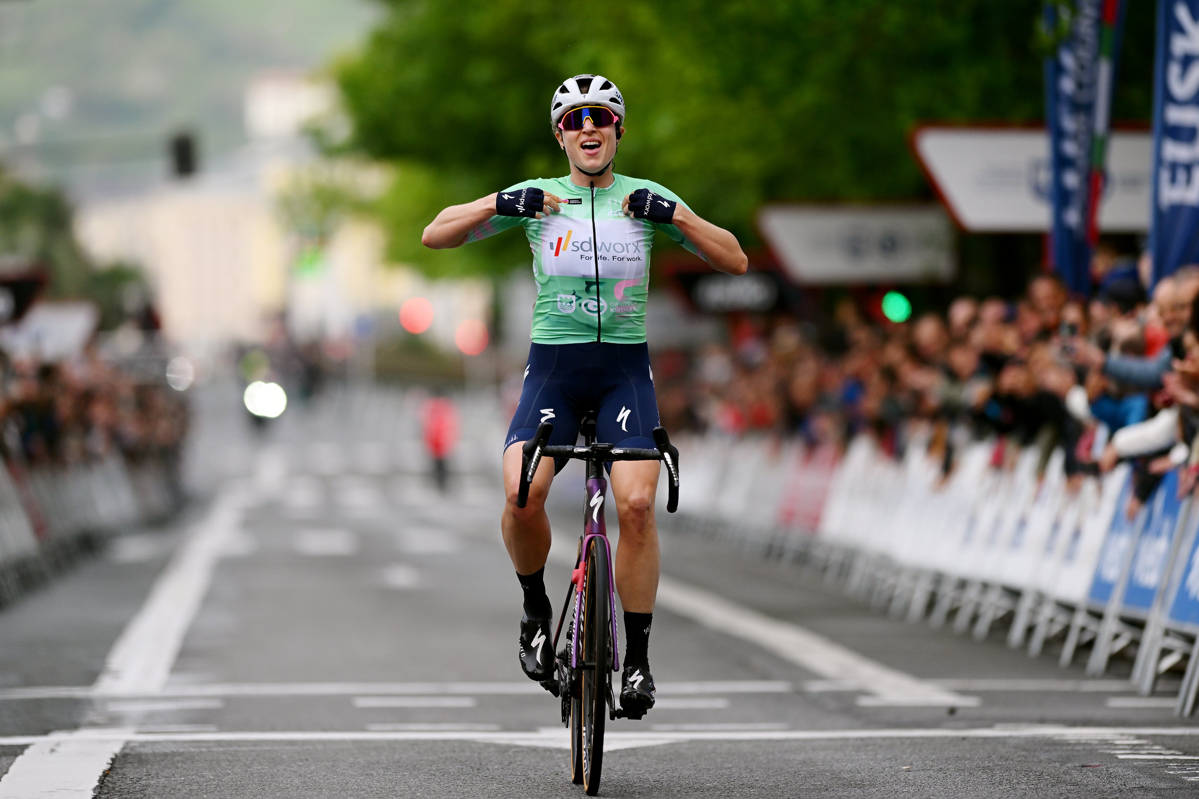 Team SD Worx on Twitter: "Phenomenal power display by Team SD Worx in @ehitzulia 💯 🏆 All 3 ...