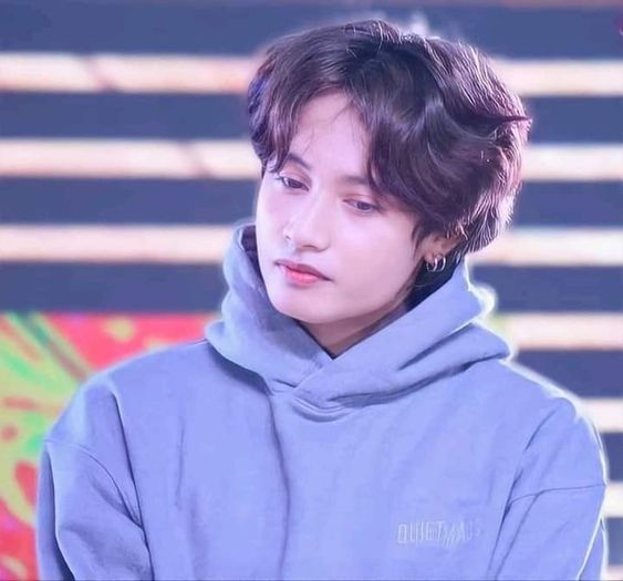 Hardy Ⓜ️🕴♣️ on Twitter: "Felip Suson just doing nothing #FELIPSUSON #SB19_KEN"