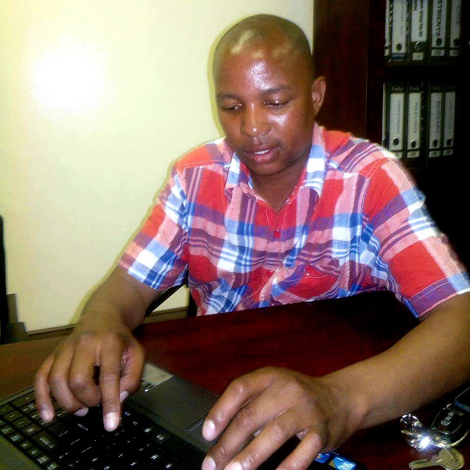 Mohapi Raymond Nkhahle on Twitter: "Popular radio presenter, Ralikonelo Joki, known as ...