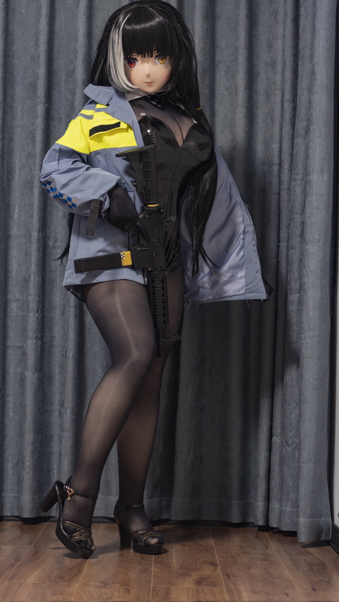 狼兒 on Twitter: "初次见面，长官。RO635正在待命，等候你的差遣 （因为屑指挥官只捞出来了人形素体所以暂时借了隔壁mcx的外套穿着~） #kigurumi #着ぐるみ ...