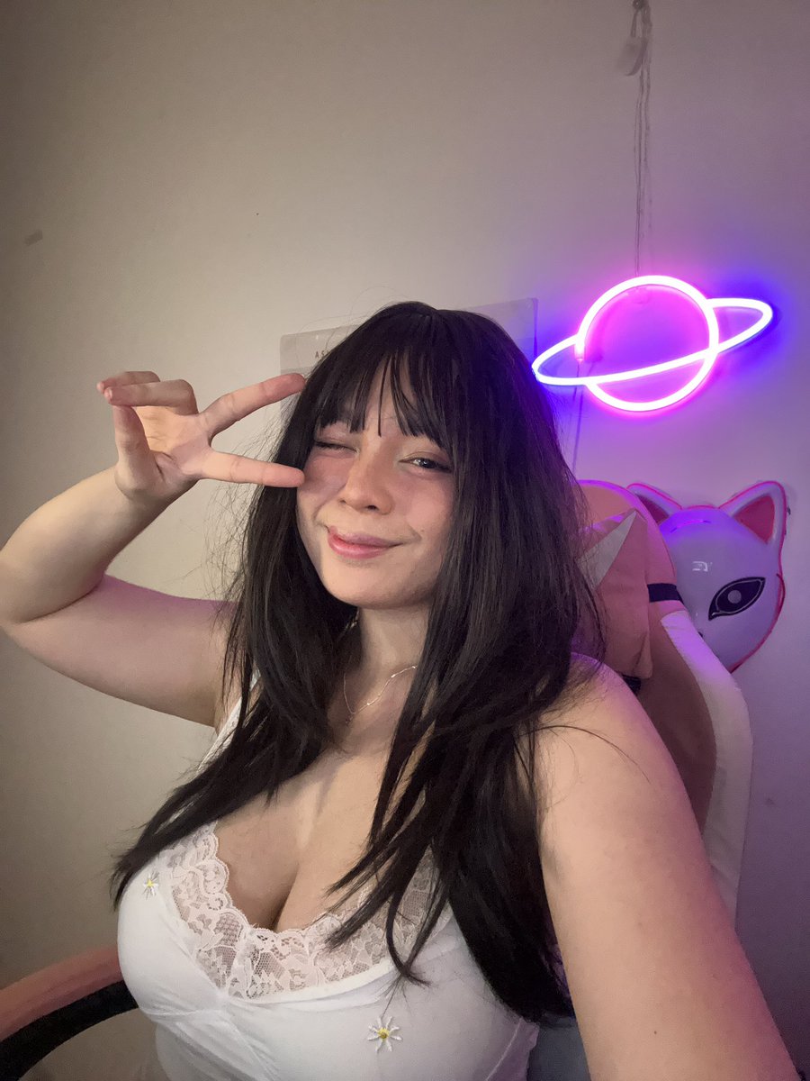 aly on Twitter: "More active with my Gank listing now ò3ó Casual sets, will upload cosplay sets ...