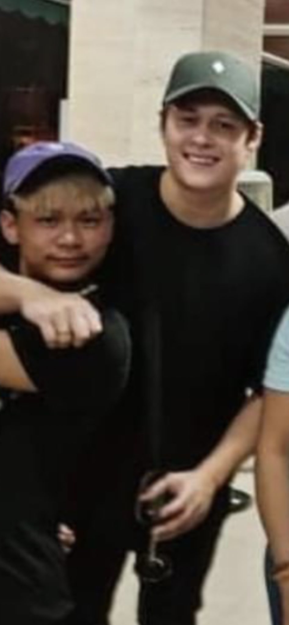 nitz a. miralles on Twitter: "“Disband” ang title ng movie na gagawin ni Enrique Gil sa GMA ...