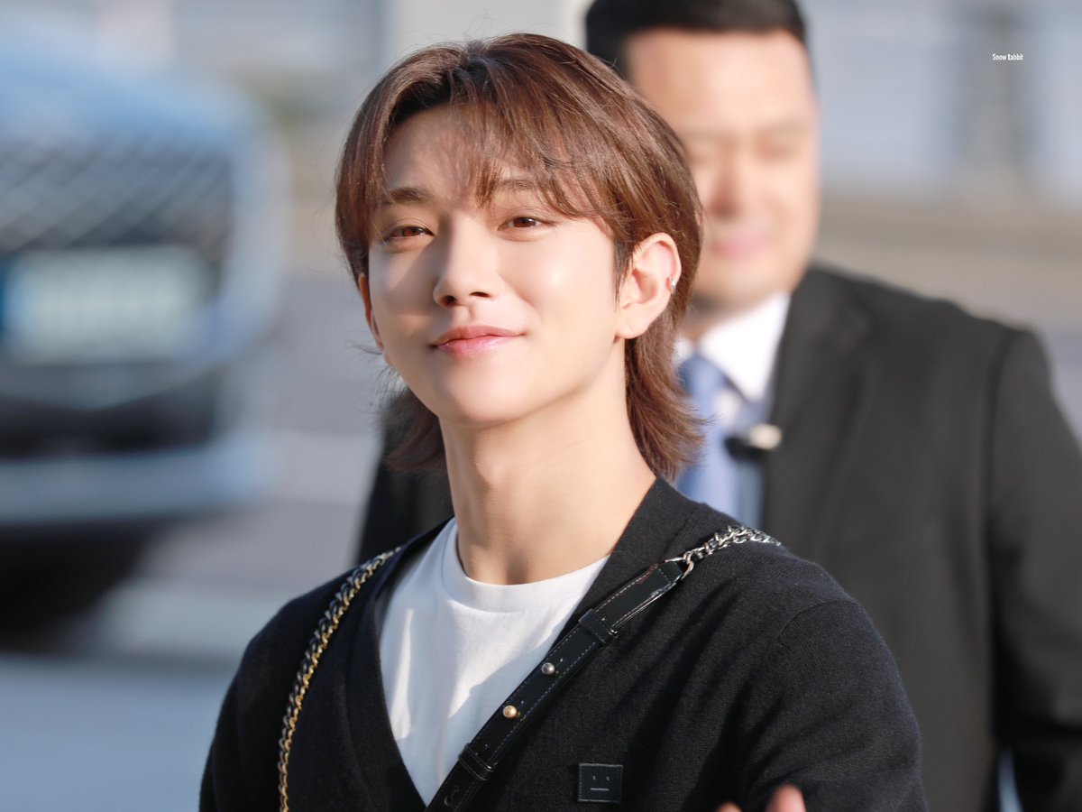 Snow rabbit on Twitter: "230515 ICN #SEVENTEEN #세븐틴 #조슈아 #ジョシュア #홍지수 #洪知秀 #Joshua"