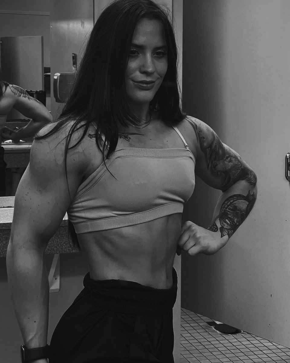 FitPhysique on Twitter: "Amber White"
