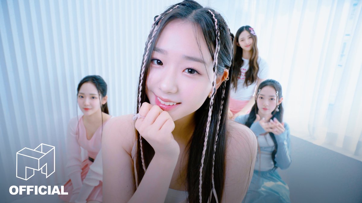 tripleS official on Twitter: "tripleS +(KR)ystal Eyes 'Cherry Talk' (Official Face Cam Ver ...