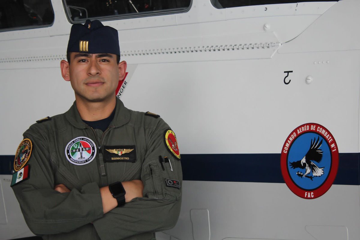 Fuerza Aérea Colombiana On Twitter Oficial De La Sedenamx Será Instructor De Los Alféreces