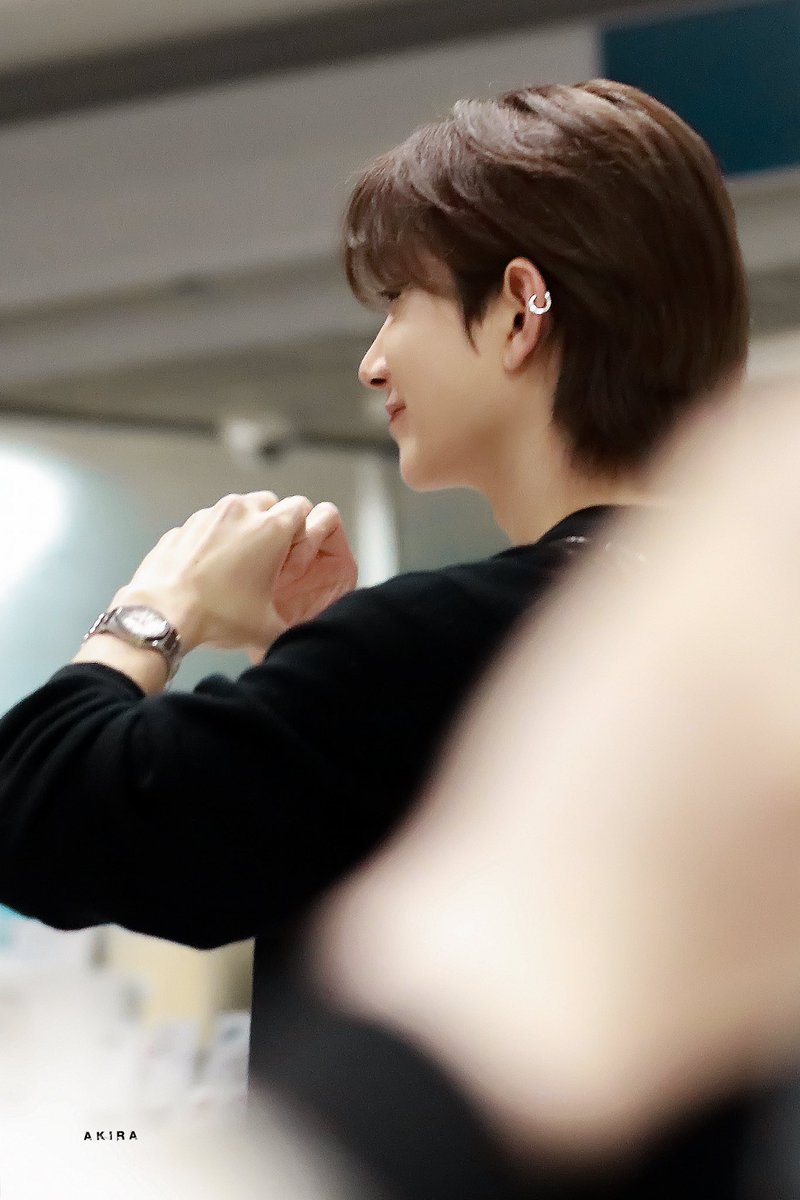 JJJoshua on Twitter: "😘 #조슈아 #JOSHUA #SEVENTEEN @pledis_17"