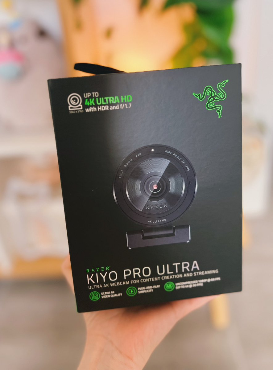 Elena ♡ on Twitter: "Al fin es mía la Kiyo Pro Ultra de @RazerES 💚 la mejor webcam sin lugar a ...
