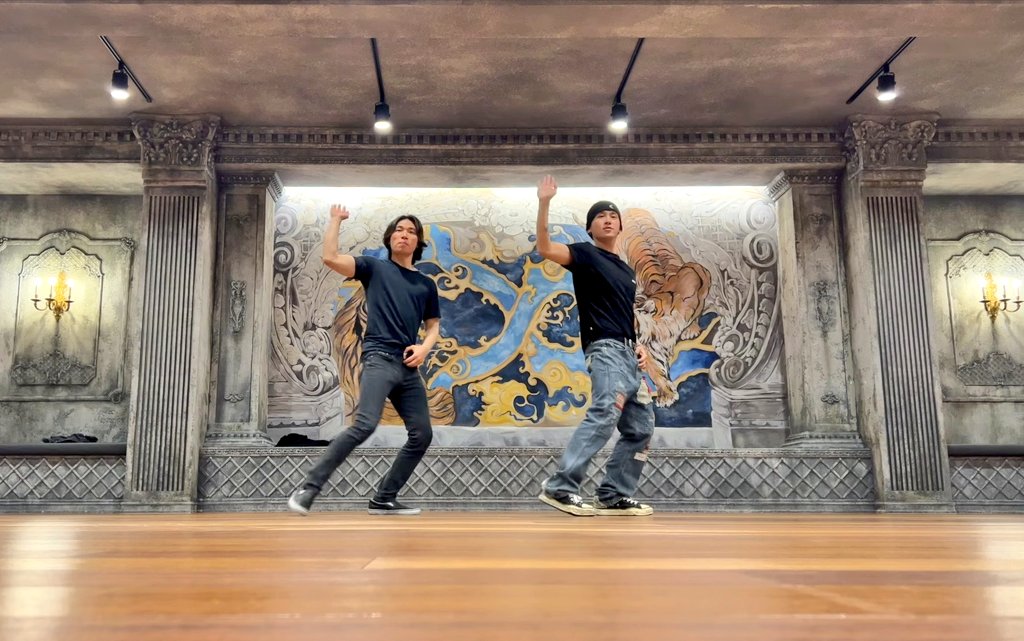 대성업데이트♥ on Twitter: "230515 New D'splay Video TAEYANG - Shoong! Challenge Practice Video with ...