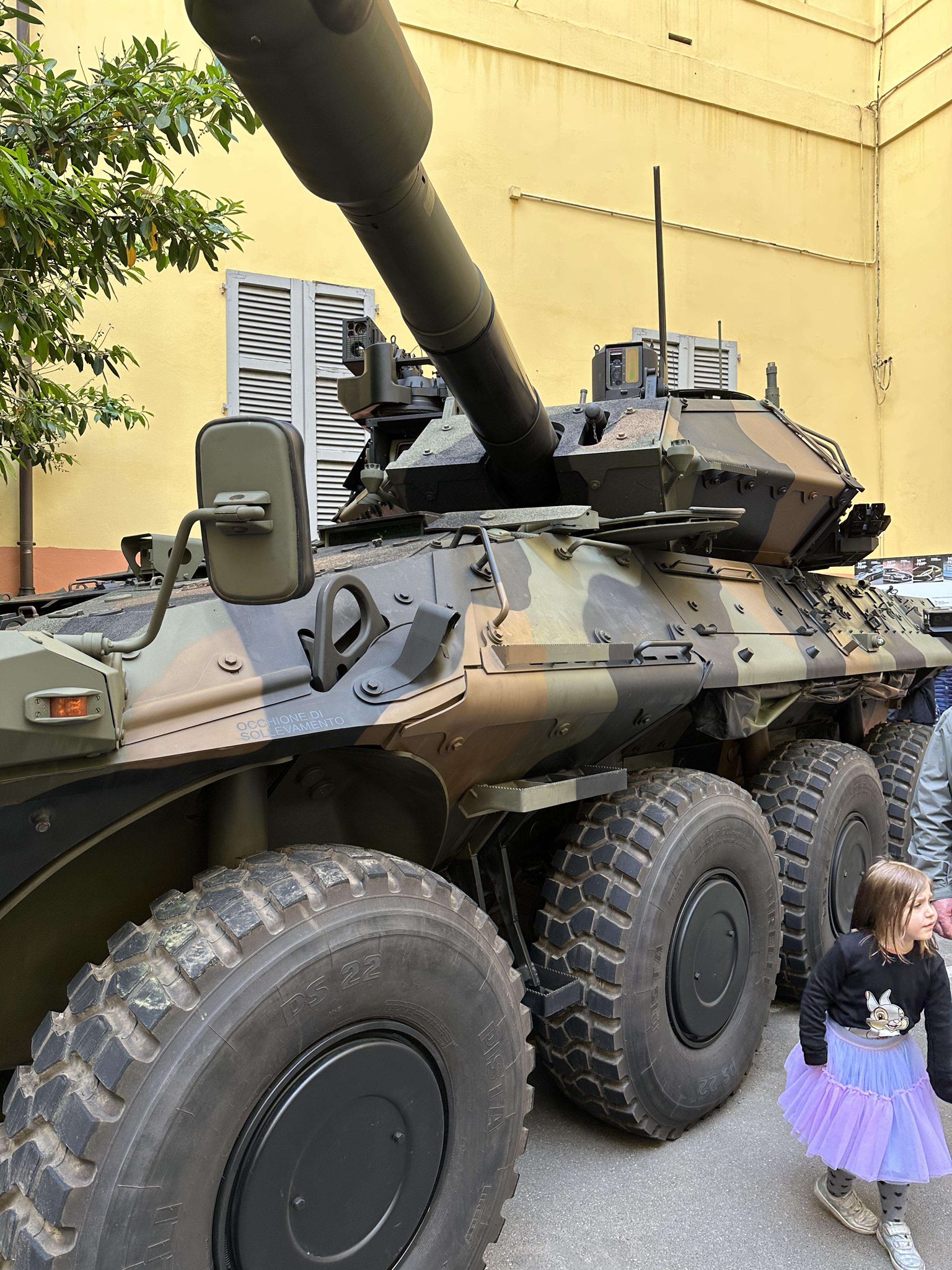 Vehículo de Combate Blindado a Rueda (VCBR)| Página 524 | Zona Militar