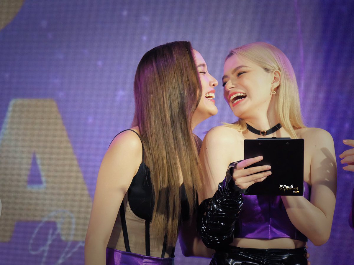 Riza🤗💙 on Twitter: "Inseparable @srchafreen @AngelssBecky My happy pills 💙.Sweethearts you ...