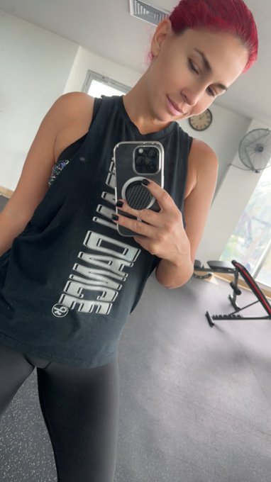 TW Pornstars - Jessica Reed. Pictures and videos from Twitter.