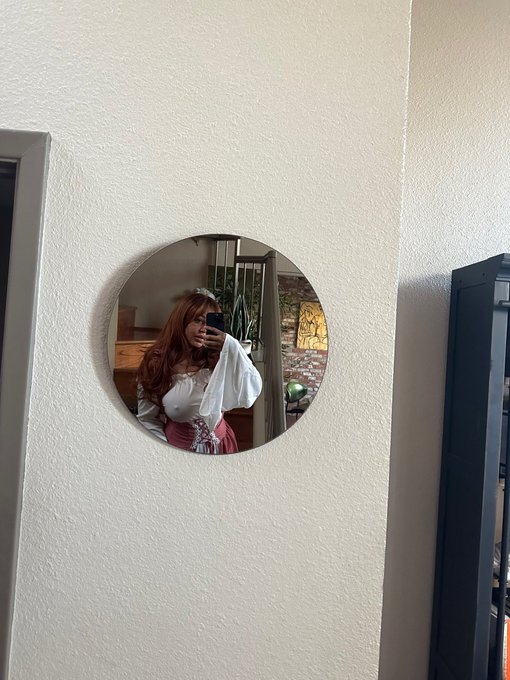 TW Pornstars - Emi Cheree Vlasenko. Pictures and videos from Twitter.