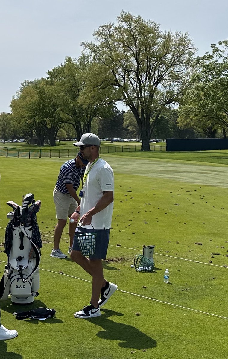 GOLF.com on Twitter: "RT @dylan_dethier: Bryson DeChambeau has a new caddie on the bag this week ...