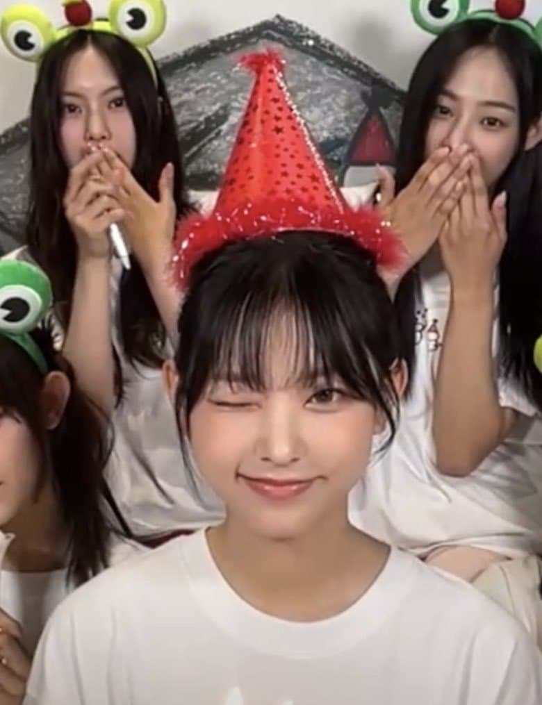 Newjeans Blog🐰 On Twitter Pann Newjeans Haerins Visuals During Her Birthday Live Yesterday