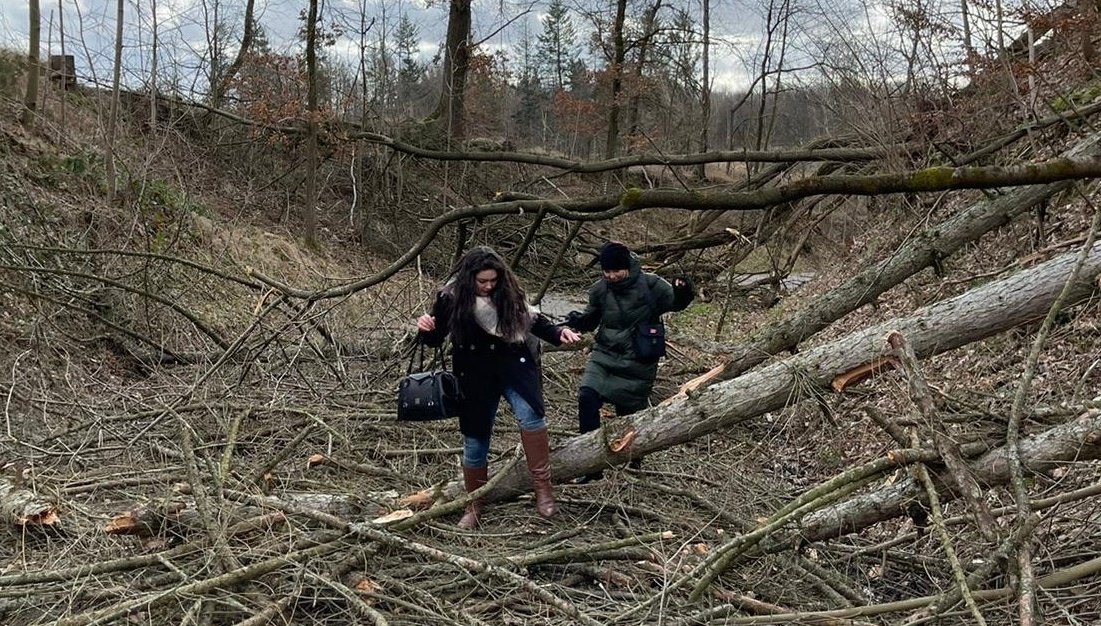 Dr Victoria Taylor 💛💙 on Twitter: "My most vivid memory of filming this show was having to step ...