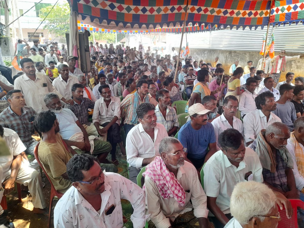 EastCoast on Twitter: "Tell me honestly: How many so called National leaders from AP BJP ...