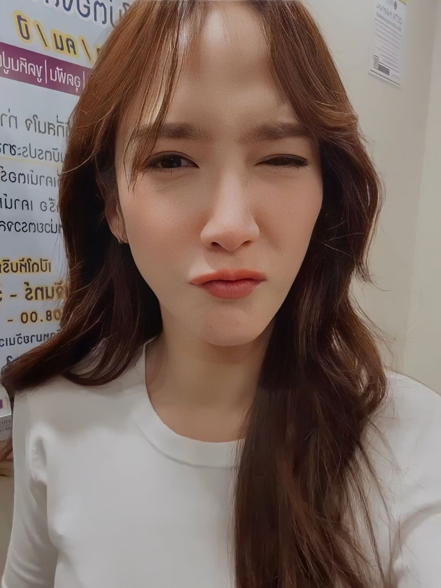 Aum Patchrapa fan page on Twitter: "คิวสุดท้าย 🥺🤍 ꒰ IG : aum_patchrapa ꒱ #อั้มพัชราภา #aum ...