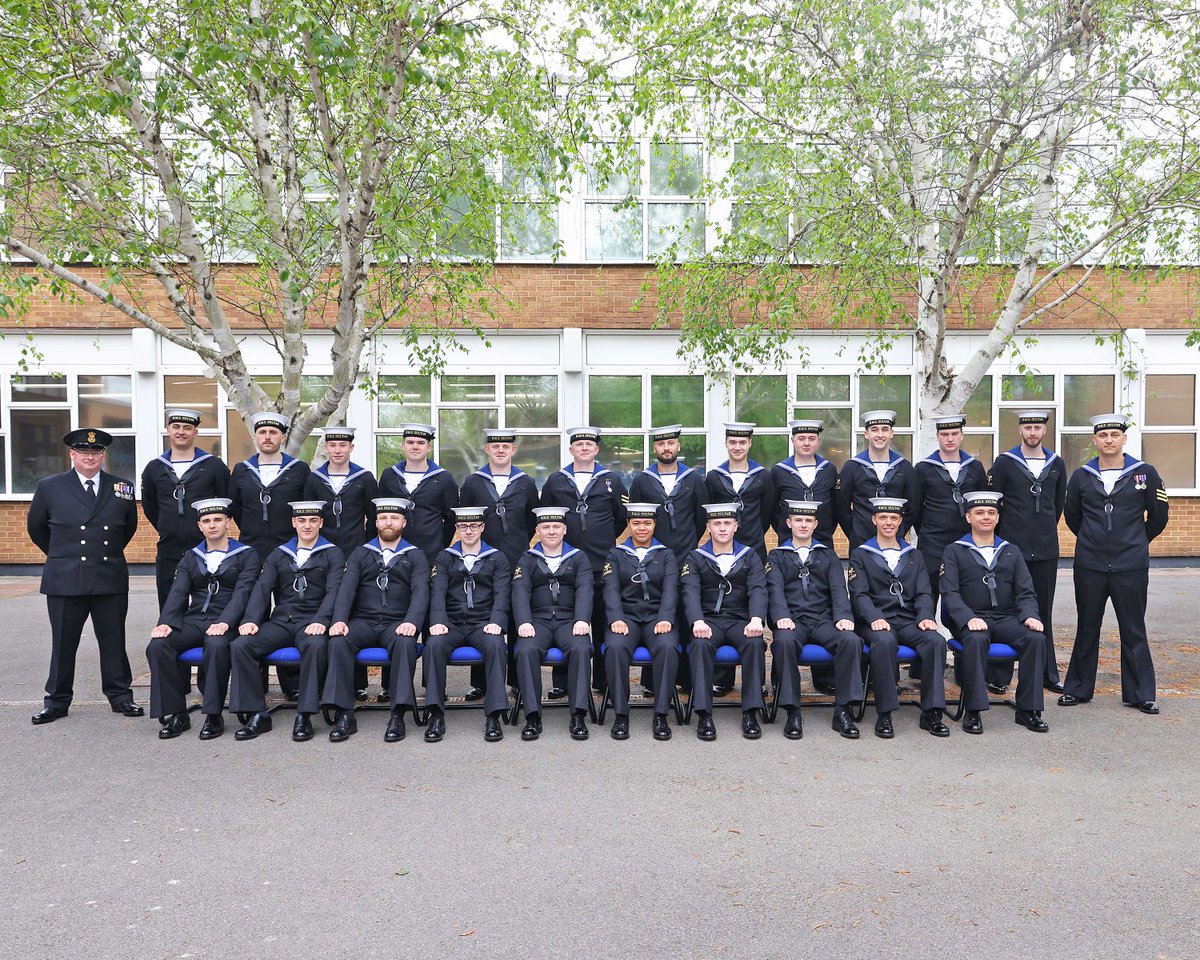 HMS Sultan on Twitter: "Congratulations ME 150/22/08 & ME 175/22/01 on completing the ...