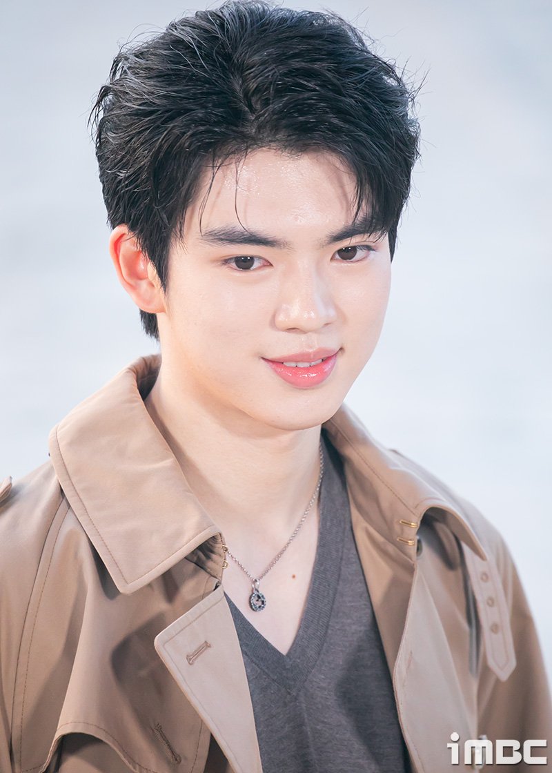 치즈 on Twitter: "🔗 https://naver.me/5QGNVOWy"