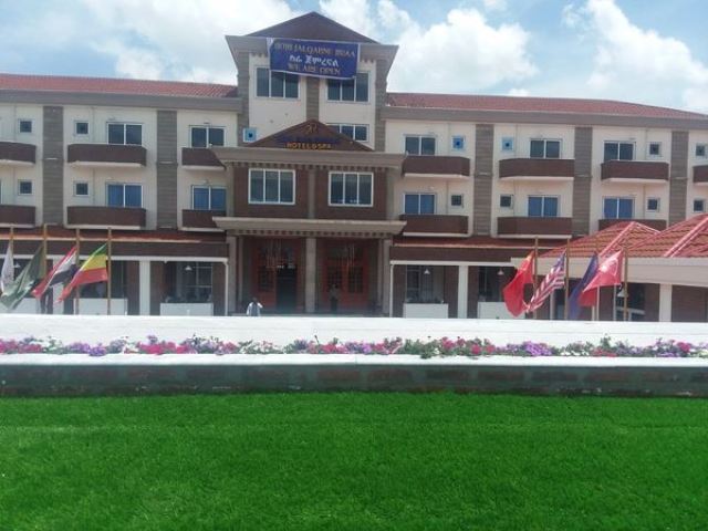 Ethio Fm 107 8 On Twitter በሰንዳፋ በኬ ከተማ በ450 ሚሊዮን ብር ወጪ የተገነባው ሆቴል