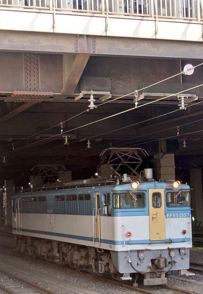 急行ちくま on Twitter: "大宮にて、 単8283レ EF65-2127+EH500-46（ムド） 新座にて、 9771レ E235系グリーン車甲種 EF65 2097+E235系 ...